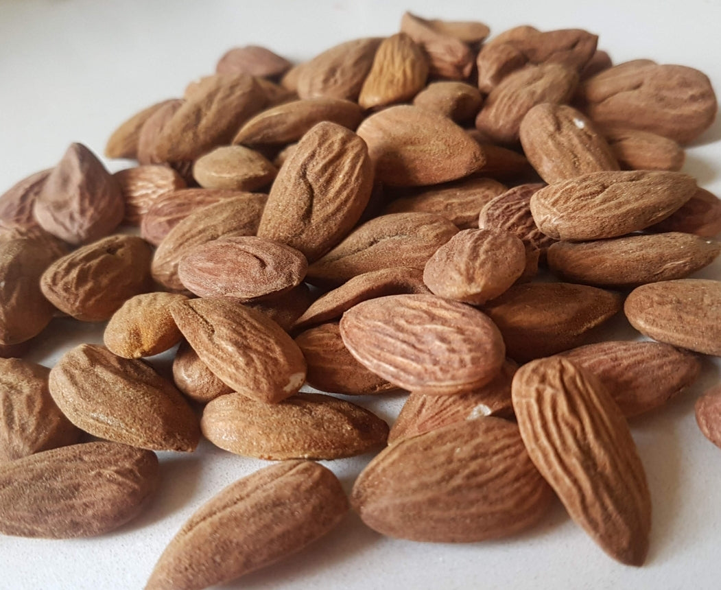 Bulgarian Almonds – Arabian Organics